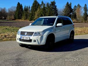 Balts Suzuki grand-vitara 2008 Pērnava, ar dzinēja tilpumu 1.90 L un nobraukumu 225 tūkst. km par 4800 €, foto 3 vietnē AUTOMOTO.COM.LV