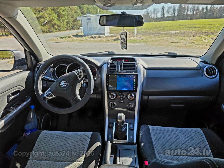 Balts Suzuki grand-vitara 2008 Pērnava, ar dzinēja tilpumu 1.90 L un nobraukumu 225 tūkst. km par 4800 €, foto 6 vietnē AUTOMOTO.COM.LV