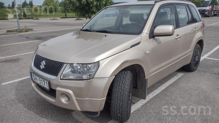 Dzeltens Suzuki grand-vitara 2007 Daugavpils, ar dzinēja tilpumu 2.00 L un nobraukumu 142 tūkst. km par 3100 €, foto 6 vietnē AUTOMOTO.COM.LV