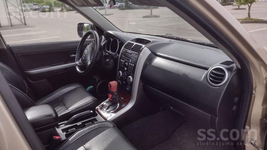 Dzeltens Suzuki grand-vitara 2007 Daugavpils, ar dzinēja tilpumu 2.00 L un nobraukumu 142 tūkst. km par 3100 €, foto 11 vietnē AUTOMOTO.COM.LV