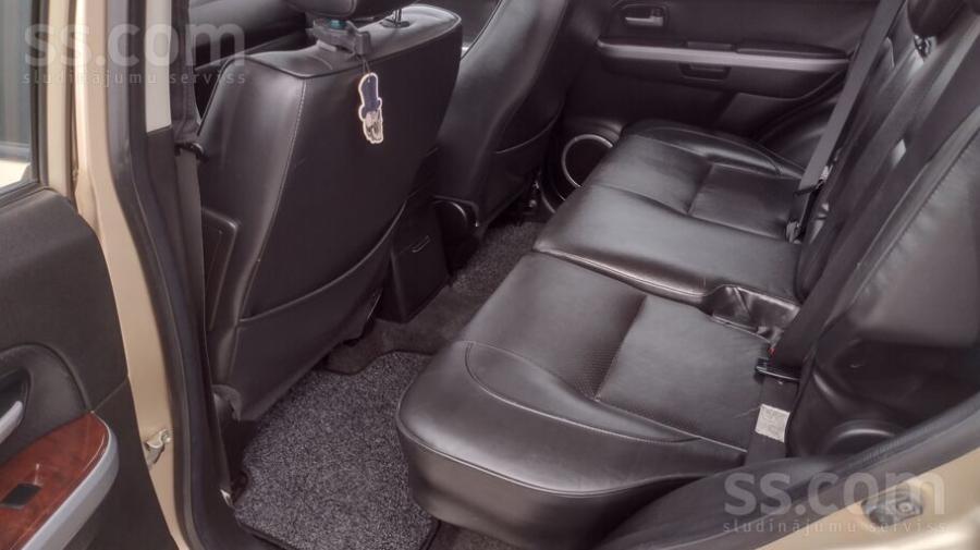 Dzeltens Suzuki grand-vitara 2007 Daugavpils, ar dzinēja tilpumu 2.00 L un nobraukumu 142 tūkst. km par 3100 €, foto 17 vietnē AUTOMOTO.COM.LV