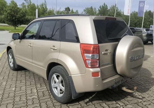 Yellow Suzuki grand-vitara 2010 in Vilnius, with an engine capacity of 2.00 L and mileage of 79 thousand km for 6600 €, photo 2 on AUTOMOTO.COM.LV