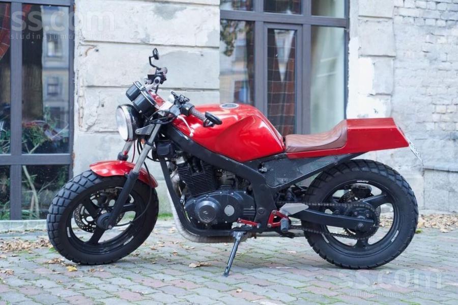 Suzuki GS 500 1997 Rīga, ar dzinēja tilpumu 0.50 L un nobraukumu 0 tūkst. km par 2500 €, foto 2 vietnē AUTOMOTO.COM.LV