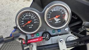 Suzuki GS 500 2004 in Tallinn, with an engine capacity of 0.50 L and mileage of 40 thousand km for 1400 €, photo 5 on AUTOMOTO.COM.LV