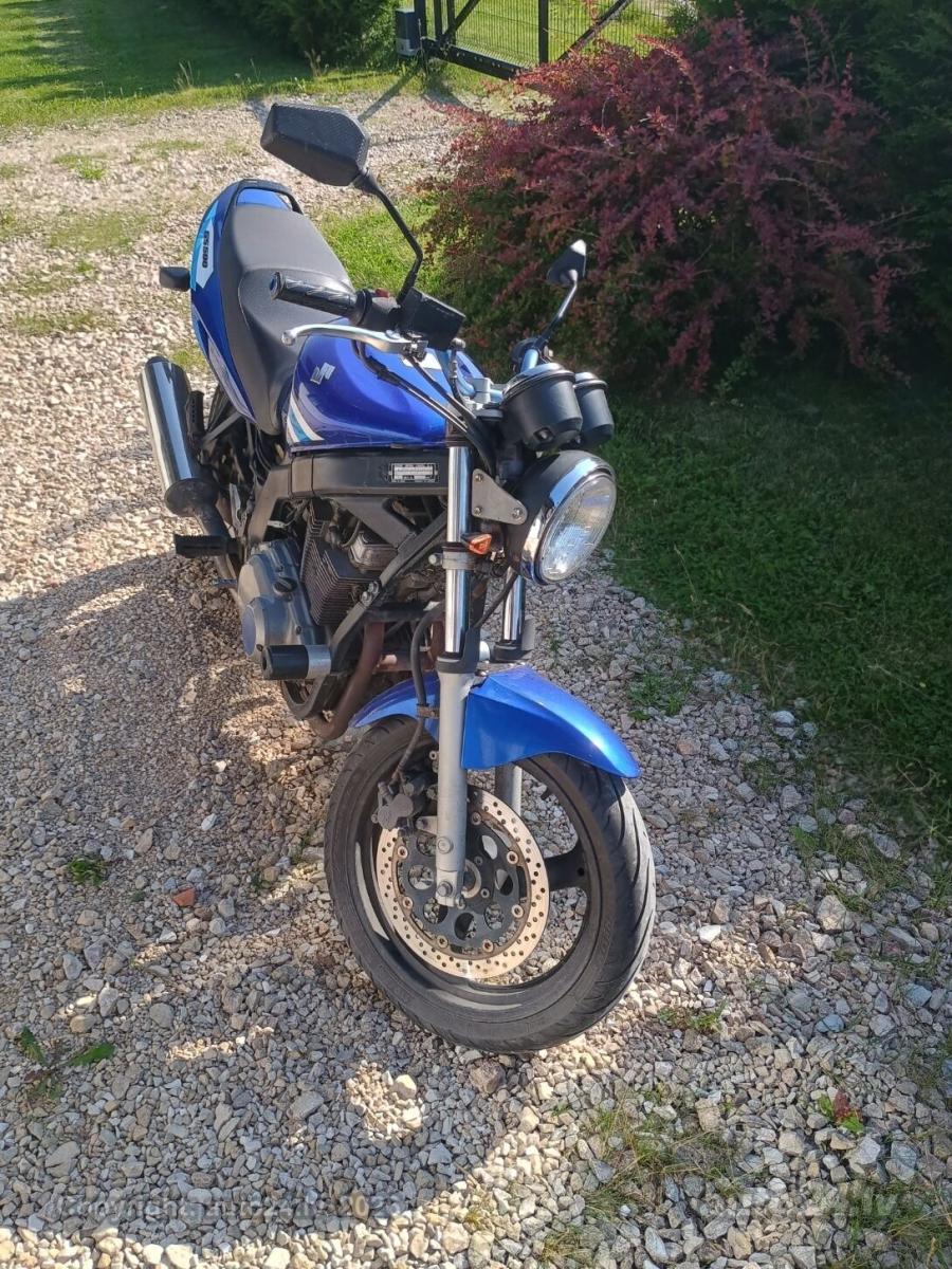 Suzuki GS 500 2005 Tartu, ar dzinēja tilpumu 0.49 L un nobraukumu 25 tūkst. km par 1300 €, foto 1 vietnē AUTOMOTO.COM.LV