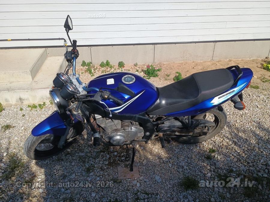 Suzuki GS 500 2005 Tartu, ar dzinēja tilpumu 0.49 L un nobraukumu 25 tūkst. km par 1300 €, foto 4 vietnē AUTOMOTO.COM.LV
