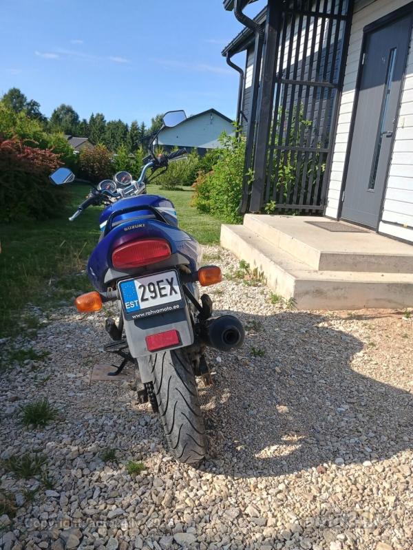 Suzuki GS 500 2005 Tartu, ar dzinēja tilpumu 0.49 L un nobraukumu 25 tūkst. km par 1300 €, foto 5 vietnē AUTOMOTO.COM.LV