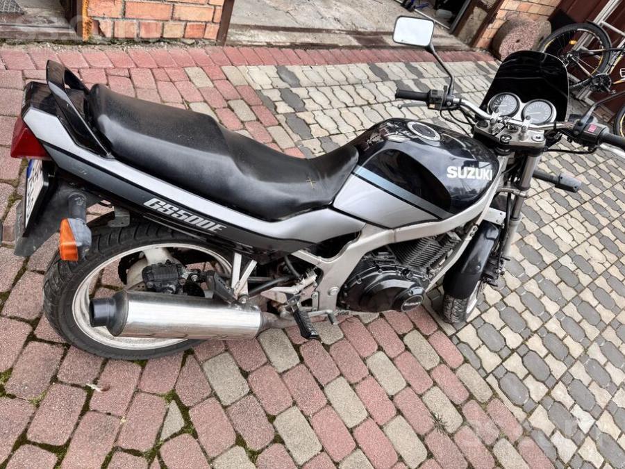 Suzuki GS 500E 1991 Preiļi, ar dzinēja tilpumu 0.50 L un nobraukumu 0 tūkst. km par 795 €, foto 4 vietnē AUTOMOTO.COM.LV