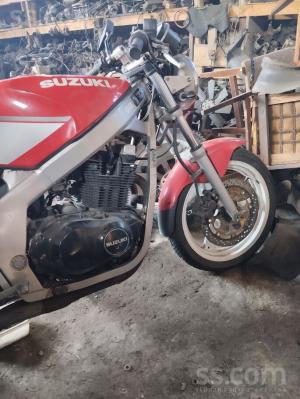Сузуки GS 500E 1997 в Даугавпилс, объемом двигателя 0.49 л и пробегом 0 тыс. км за 750 €, фото  на AUTOMOTO.COM.LV
