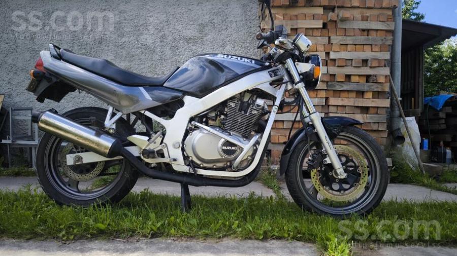 Suzuki GS 500E 1998 in Limbazi, with an engine capacity of 0.50 L and mileage of 0 thousand km for 1200 €, photo 1 on AUTOMOTO.COM.LV