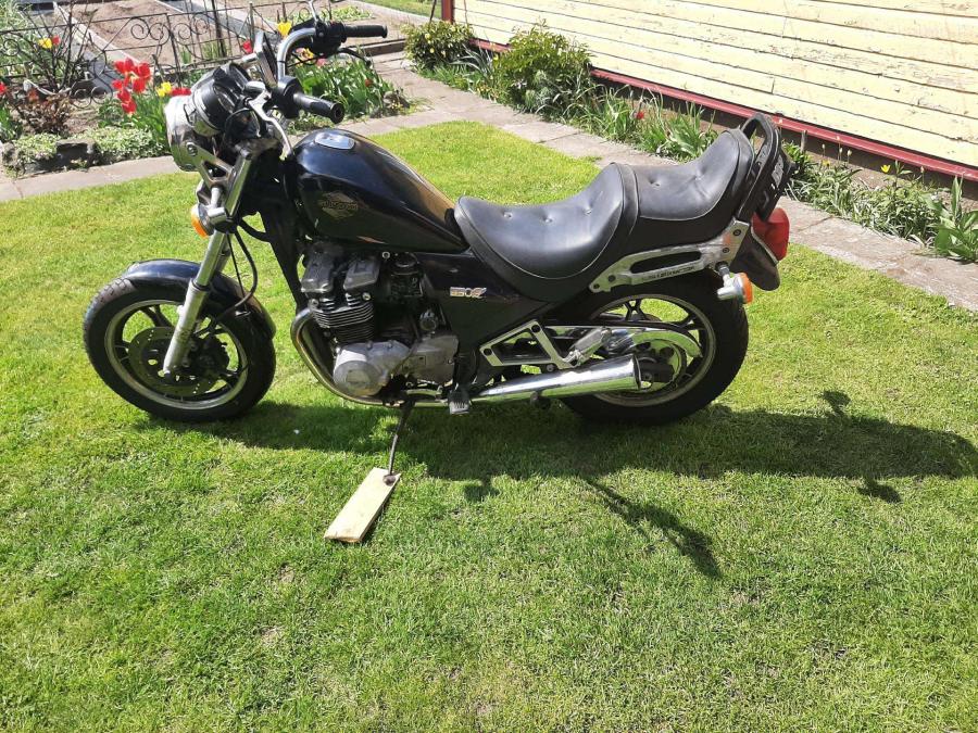 Black Suzuki GS 1985 in Panevezys, with an engine capacity of 0.00 L and mileage of 28 thousand km for 800 €, photo 5 on AUTOMOTO.COM.LV