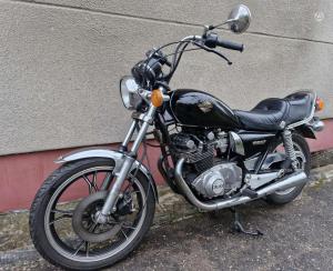 Melns Suzuki GS 1987 Kauņa, ar dzinēja tilpumu 0.45 L un nobraukumu 15 tūkst. km par 1350 €, foto 3 vietnē AUTOMOTO.COM.LV