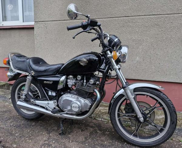 Melns Suzuki GS 1987 Kauņa, ar dzinēja tilpumu 0.45 L un nobraukumu 15 tūkst. km par 1350 €, foto 8 vietnē AUTOMOTO.COM.LV