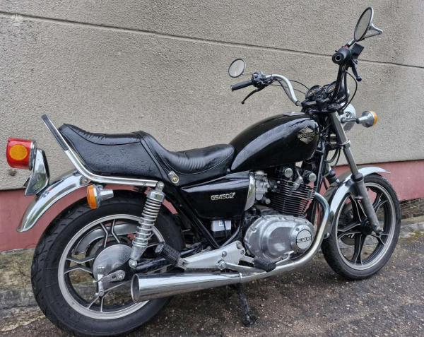 Melns Suzuki GS 1987 Kauņa, ar dzinēja tilpumu 0.45 L un nobraukumu 15 tūkst. km par 1350 €, foto 9 vietnē AUTOMOTO.COM.LV