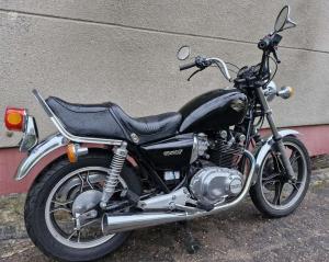 Melns Suzuki GS 1987 Kauņa, ar dzinēja tilpumu 0.45 L un nobraukumu 15 tūkst. km par 1350 €, foto 9 vietnē AUTOMOTO.COM.LV