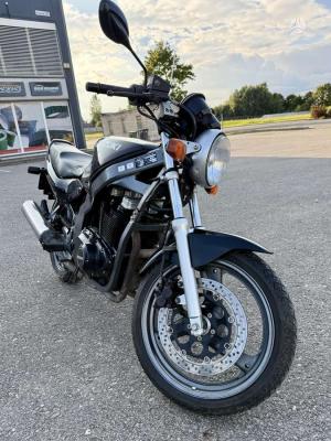 Black Suzuki GS 1996 in Alytus, with an engine capacity of 0.49 L and mileage of 18 thousand km for 980 €, photo  on AUTOMOTO.COM.LV