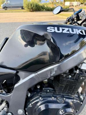 Melns Suzuki GS 1996 Alīta, ar dzinēja tilpumu 0.49 L un nobraukumu 18 tūkst. km par 980 €, foto 13 vietnē AUTOMOTO.COM.LV