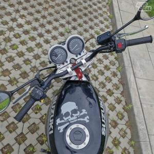 Black Suzuki GS 1998 in Vilnius, with an engine capacity of 0.50 L and mileage of 412 thousand km for 1000 €, photo 6 on AUTOMOTO.COM.LV