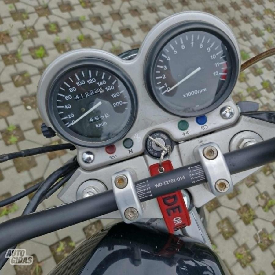 Black Suzuki GS 1998 in Vilnius, with an engine capacity of 0.50 L and mileage of 412 thousand km for 1000 €, photo 7 on AUTOMOTO.COM.LV
