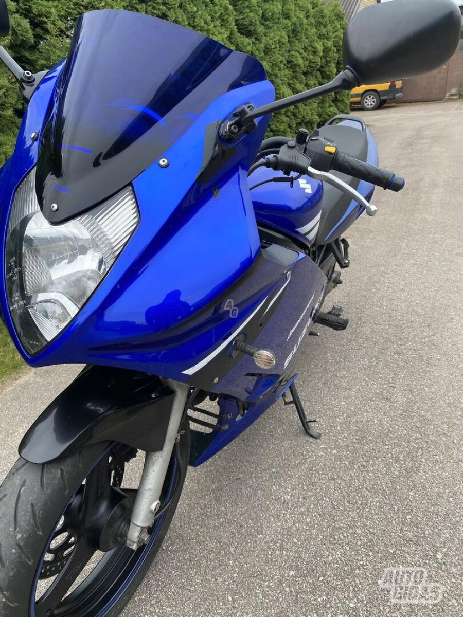 Blue Suzuki GS 2005 in Siauliai, with an engine capacity of 0.50 L and mileage of 268 thousand km for 1550 €, photo 1 on AUTOMOTO.COM.LV