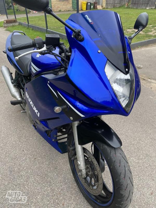 Blue Suzuki GS 2005 in Siauliai, with an engine capacity of 0.50 L and mileage of 268 thousand km for 1550 €, photo 2 on AUTOMOTO.COM.LV
