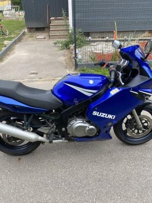 Blue Suzuki GS 2005 in Siauliai, with an engine capacity of 0.50 L and mileage of 268 thousand km for 1550 €, photo 5 on AUTOMOTO.COM.LV