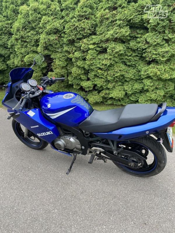 Blue Suzuki GS 2005 in Siauliai, with an engine capacity of 0.50 L and mileage of 268 thousand km for 1550 €, photo 8 on AUTOMOTO.COM.LV