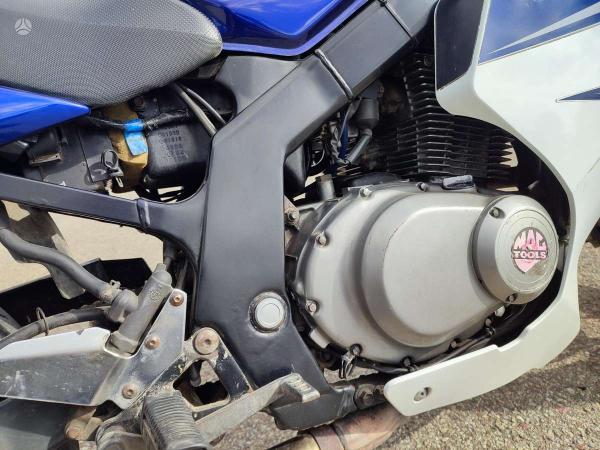 Zils Suzuki GS 2006 Vilkaviškis, ar dzinēja tilpumu 0.49 L un nobraukumu 36 tūkst. km par 1700 €, foto 5 vietnē AUTOMOTO.COM.LV