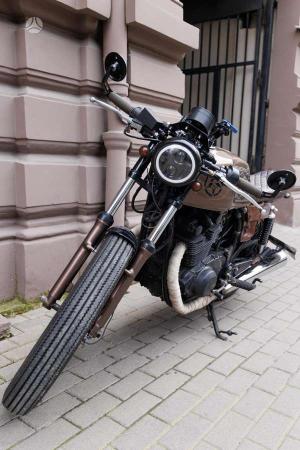 Brūns Suzuki GS 1980 Rīga, ar dzinēja tilpumu 0.45 L un nobraukumu 5 tūkst. km par 2000 €, foto 2 vietnē AUTOMOTO.COM.LV