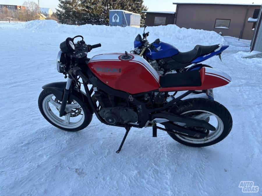 Suzuki GS 1989 in Kelme, with an engine capacity of 0.50 L and mileage of 36 thousand km for 465 €, photo 5 on AUTOMOTO.COM.LV