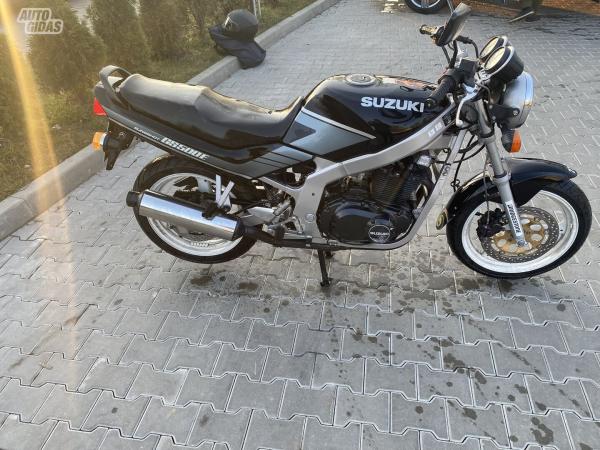 Suzuki GS 1991 in Vilnius, with an engine capacity of 0.00 L and mileage of 0 thousand km for 1200 €, photo 8 on AUTOMOTO.COM.LV