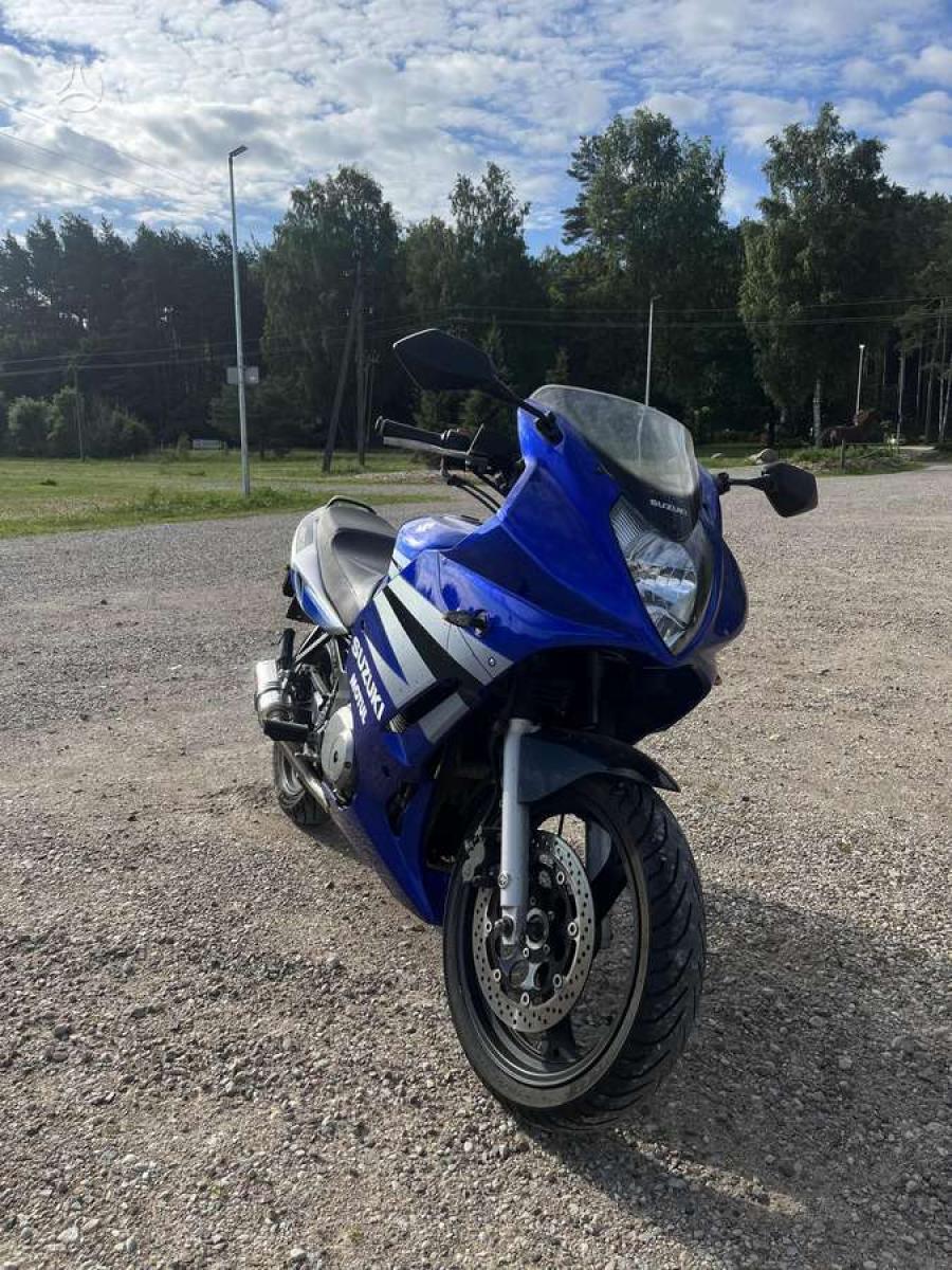 Suzuki GS 2004 Viļņa, ar dzinēja tilpumu 0.49 L un nobraukumu 37 tūkst. km par 1600 €, foto 3 vietnē AUTOMOTO.COM.LV