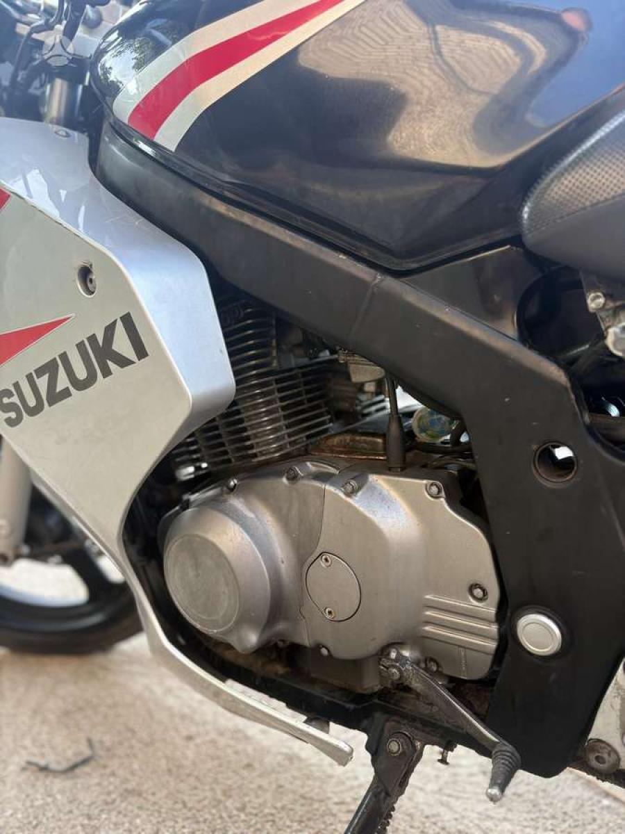Suzuki GS 2006 Šauļi, ar dzinēja tilpumu 0.49 L un nobraukumu 57 tūkst. km par 800 €, foto 8 vietnē AUTOMOTO.COM.LV