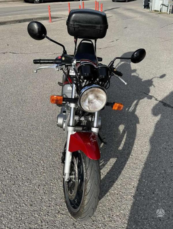 Red Suzuki GS 1998 in Kedainiai, with an engine capacity of 0.49 L and mileage of 36 thousand km for 2000 €, photo 6 on AUTOMOTO.COM.LV