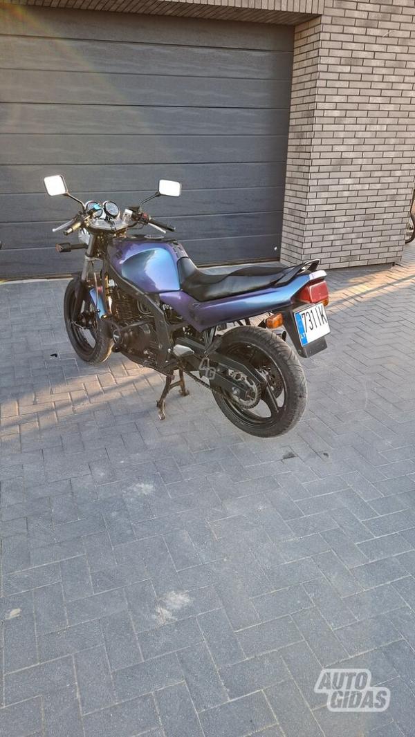 Violets Suzuki GS 1993 Plungė, ar dzinēja tilpumu 0.49 L un nobraukumu 18 tūkst. km par 900 €, foto 5 vietnē AUTOMOTO.COM.LV