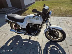 White Suzuki GS 1984 in Kaunas, with an engine capacity of 0.45 L and mileage of 50 thousand km for 950 €, photo 6 on AUTOMOTO.COM.LV