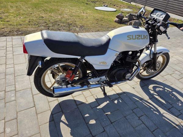 Balts Suzuki GS 1984 Kauņa, ar dzinēja tilpumu 0.45 L un nobraukumu 50 tūkst. km par 950 €, foto 9 vietnē AUTOMOTO.COM.LV