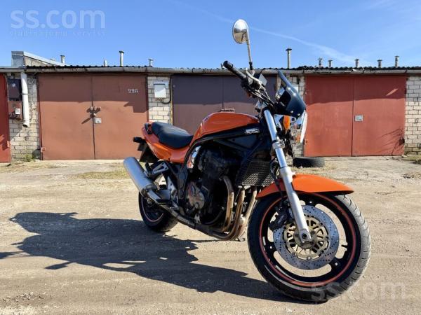 Сузуки GSF 1200 1997 в Лиепая, объемом двигателя 1.20 л и пробегом 0 тыс. км за 1600 €, фото 2 на AUTOMOTO.COM.LV