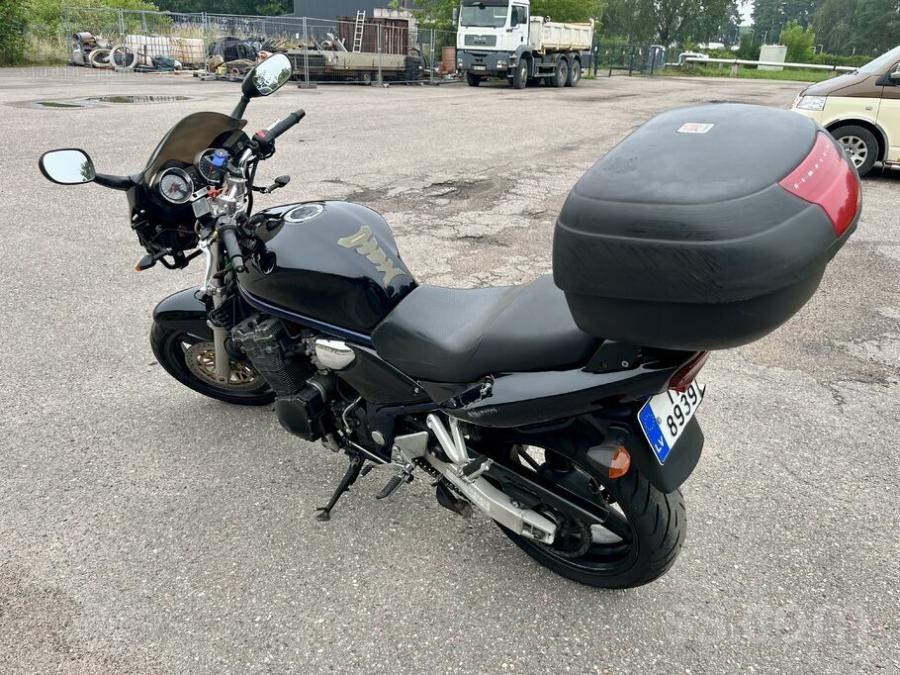 Suzuki GSF 1200 2001 in Riga, with an engine capacity of 1.20 L and mileage of 0 thousand km for 1600 €, photo 5 on AUTOMOTO.COM.LV