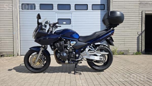 Сузуки GSF 1200 2002 в Рига, объемом двигателя 1.20 л и пробегом 0 тыс. км за 2400 €, фото 1 на AUTOMOTO.COM.LV