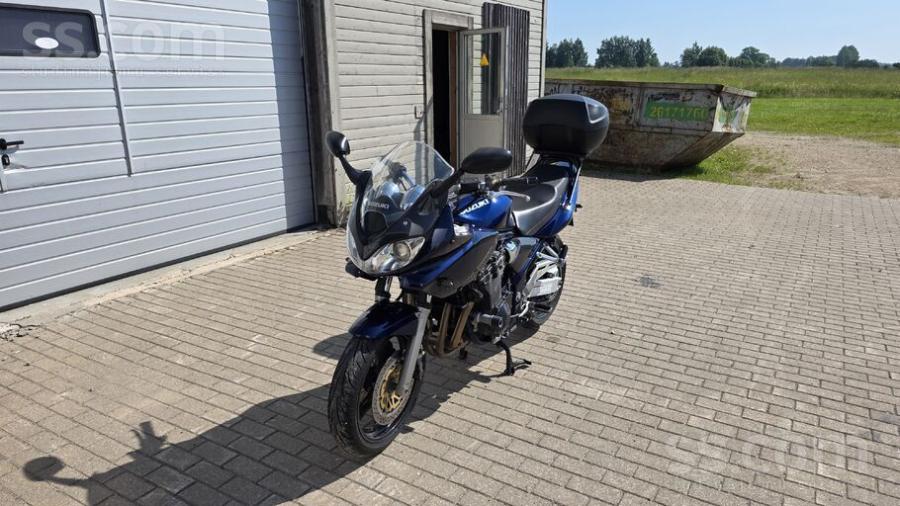 Сузуки GSF 1200 2002 в Рига, объемом двигателя 1.20 л и пробегом 0 тыс. км за 2400 €, фото 3 на AUTOMOTO.COM.LV