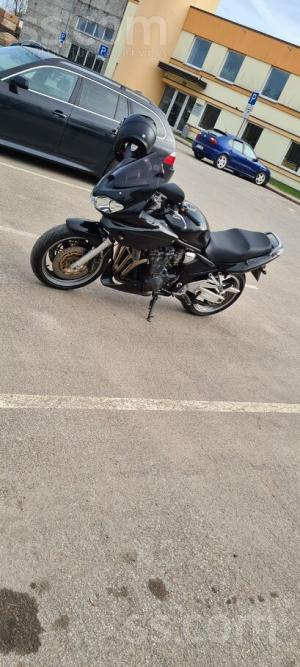 Сузуки GSF 1200 2003 в Цесис, объемом двигателя 1.20 л и пробегом 0 тыс. км за 2300 €, фото  на AUTOMOTO.COM.LV