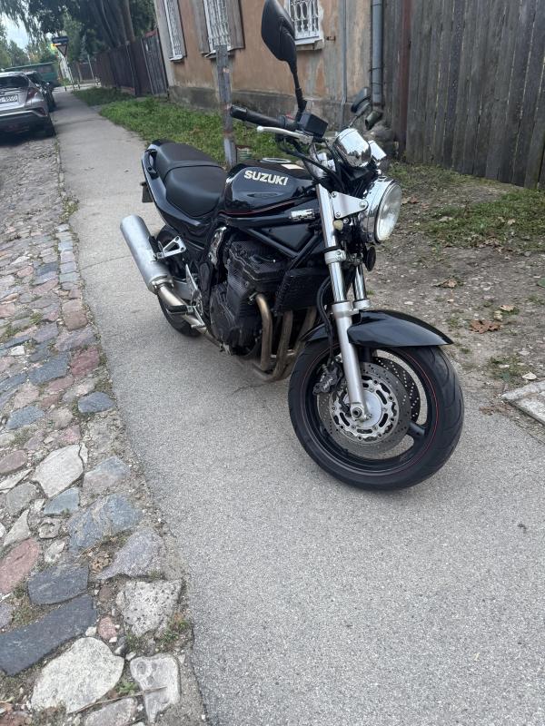 Black Suzuki GSF 1250SA 1999 in Riga, with an engine capacity of 1.20 L and mileage of 84 thousand km for 1900 €, photo 3 on AUTOMOTO.COM.LV