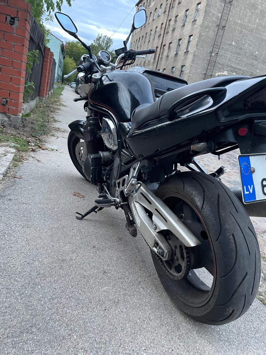 Черный Сузуки GSF 1250SA 1999 в Рига, объемом двигателя 1.20 л и пробегом 84 тыс. км за 1900 €, фото 6 на AUTOMOTO.COM.LV