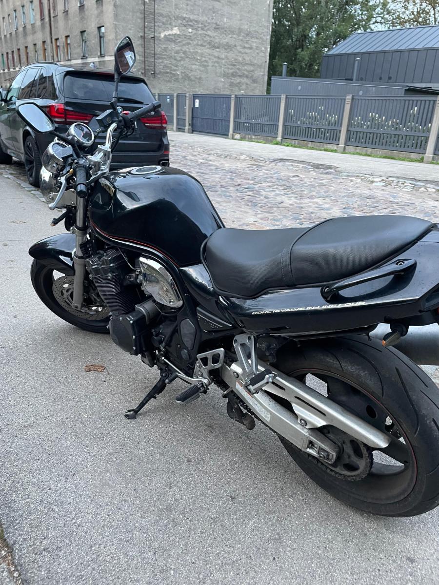 Черный Сузуки GSF 1250SA 1999 в Рига, объемом двигателя 1.20 л и пробегом 84 тыс. км за 1900 €, фото 8 на AUTOMOTO.COM.LV