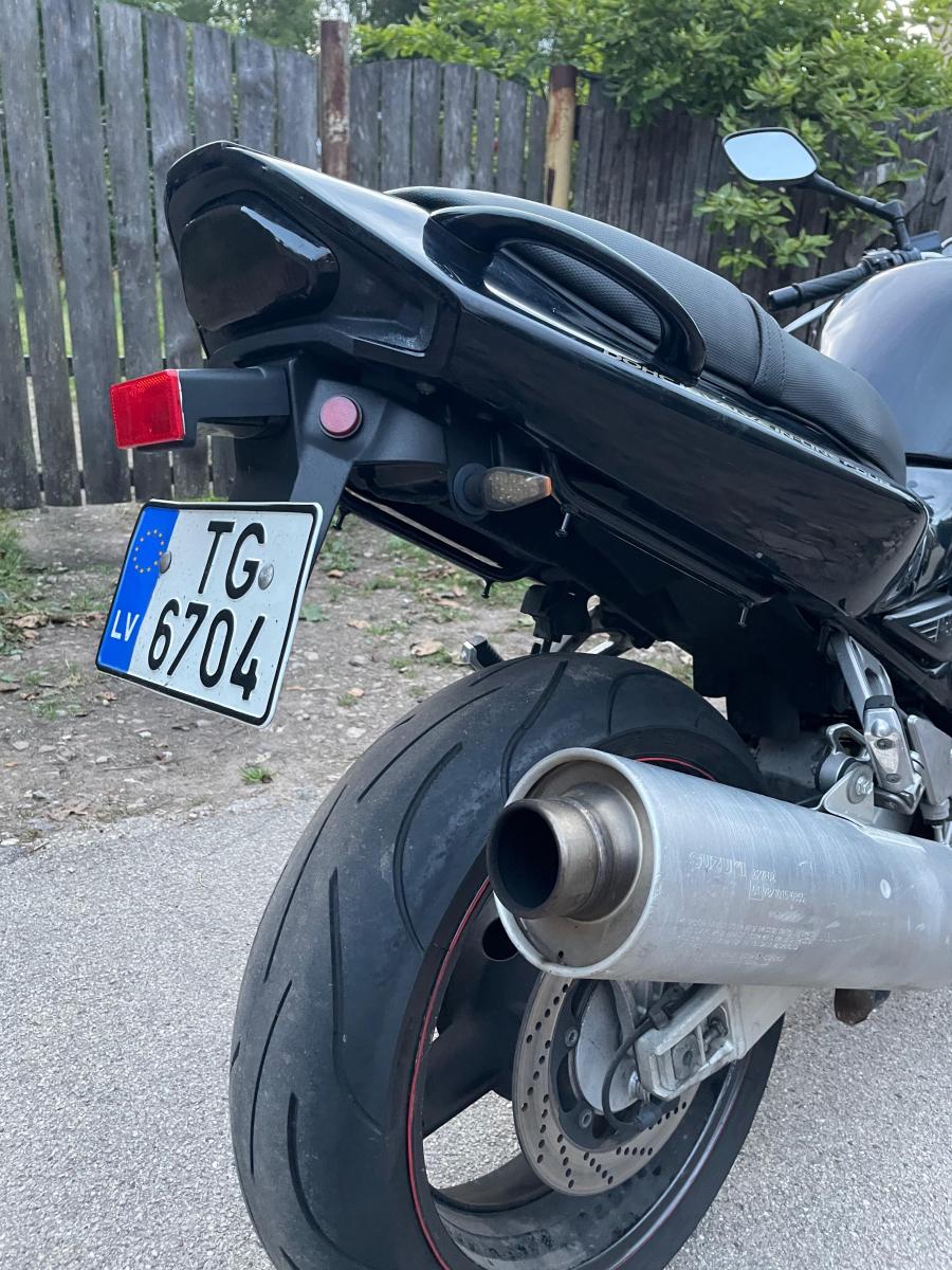 Черный Сузуки GSF 1250SA 1999 в Рига, объемом двигателя 1.20 л и пробегом 84 тыс. км за 1900 €, фото 9 на AUTOMOTO.COM.LV