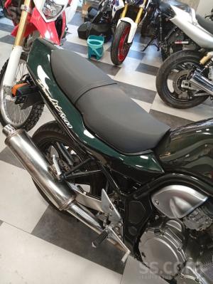 Suzuki GSF 600 1996 Rīga, ar dzinēja tilpumu 0.60 L un nobraukumu 0 tūkst. km par 2600 €, foto 4 vietnē AUTOMOTO.COM.LV