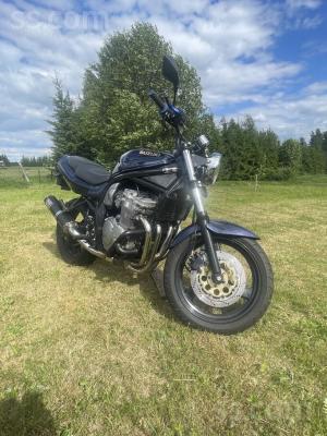 Suzuki GSF 600 1997 Rīga, ar dzinēja tilpumu 0.60 L un nobraukumu 0 tūkst. km par 1690 €, foto  vietnē AUTOMOTO.COM.LV