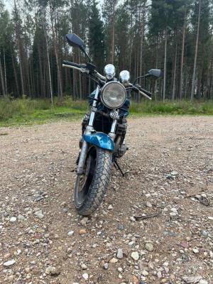 Suzuki GSF 600 2000 Jelgava, ar dzinēja tilpumu 0.60 L un nobraukumu 0 tūkst. km par 2000 €, foto 5 vietnē AUTOMOTO.COM.LV