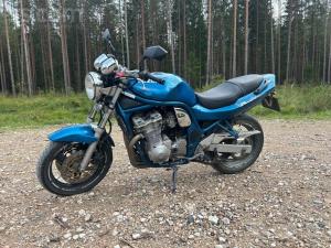 Suzuki GSF 600 2000 Jelgava, ar dzinēja tilpumu 0.60 L un nobraukumu 0 tūkst. km par 2000 €, foto 6 vietnē AUTOMOTO.COM.LV